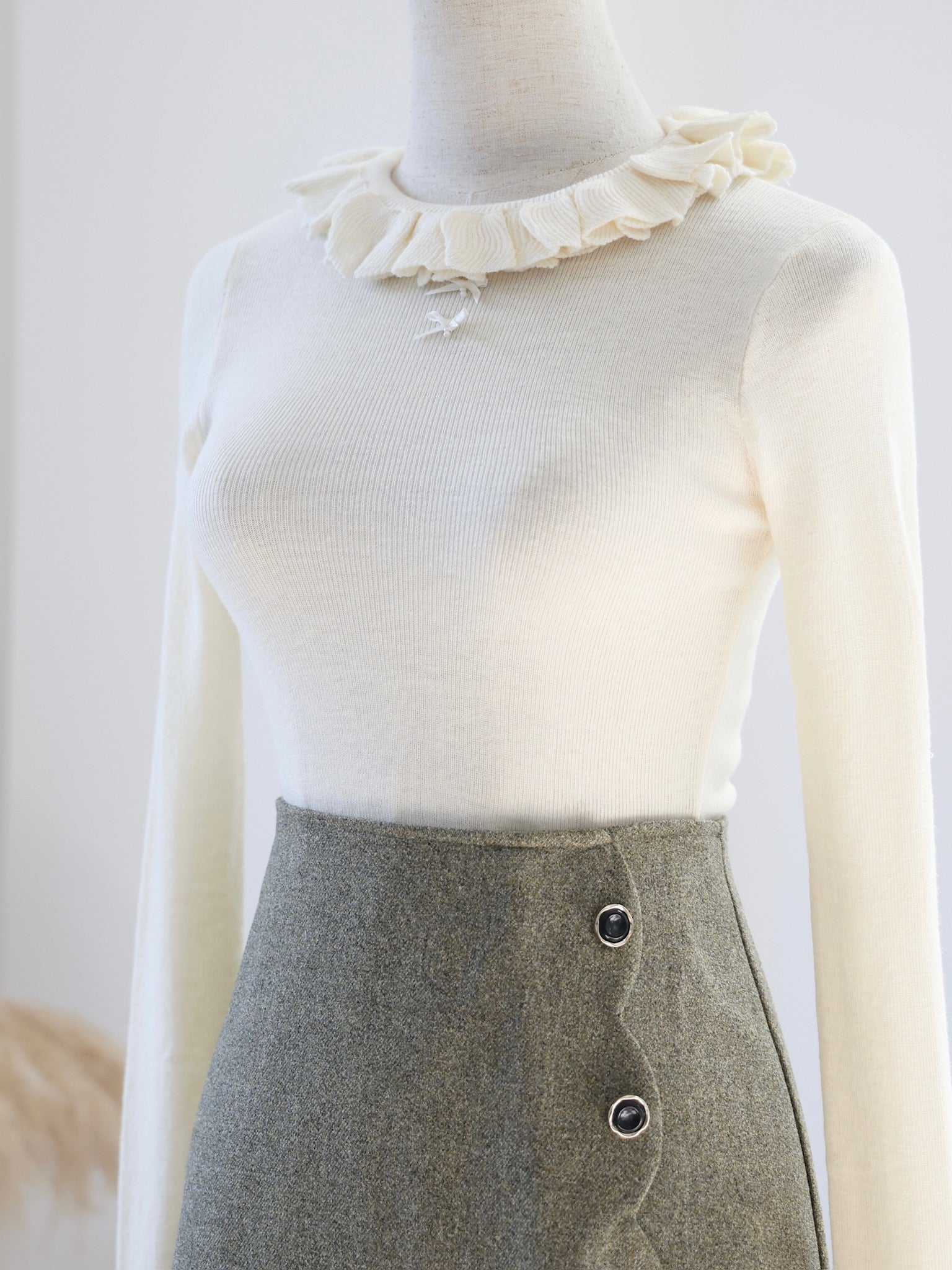 Mod Ruffle Knit Top (Cream) – Miss Patina